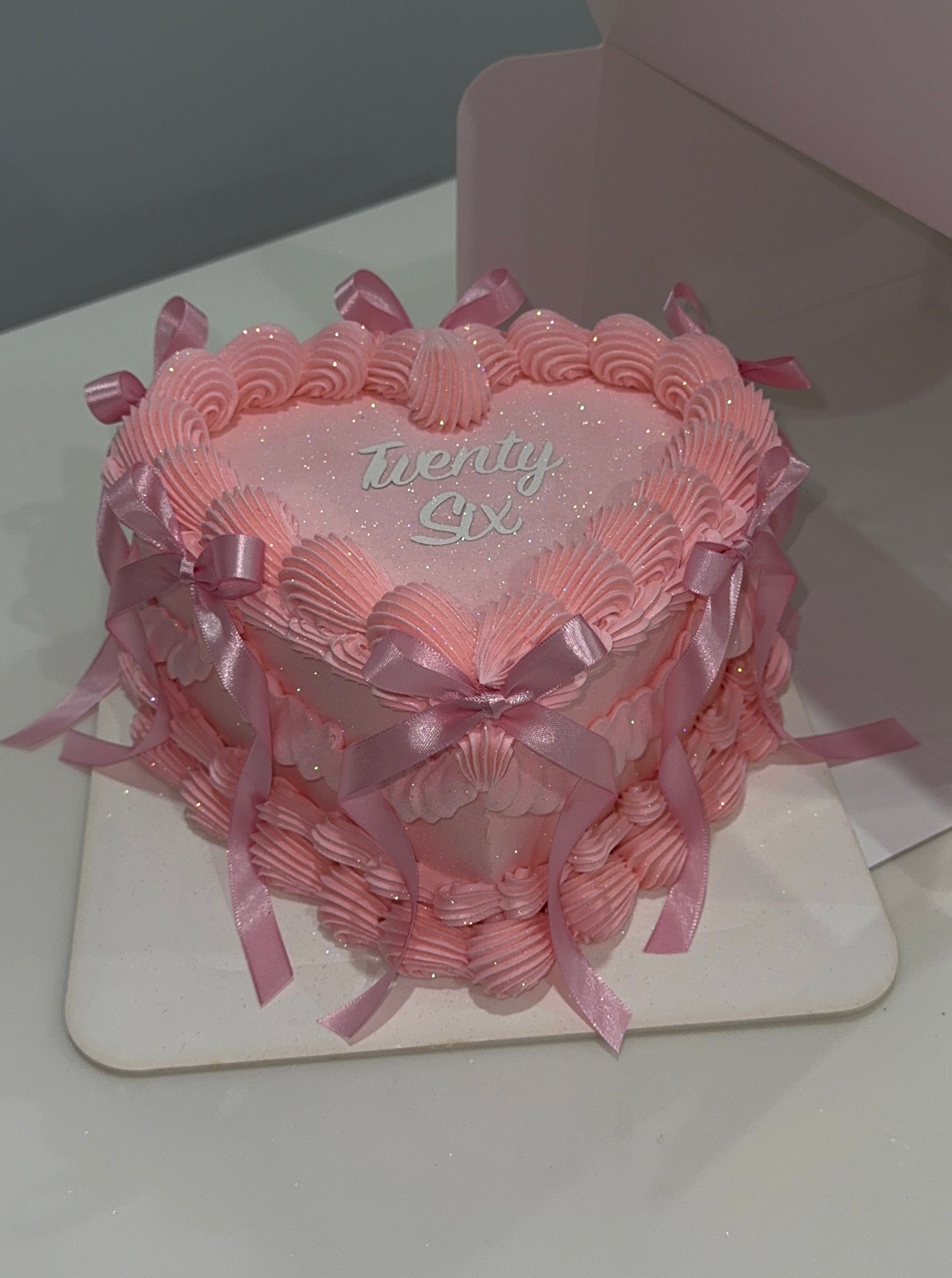Baby Pink Vintage Heart Cake Sydney – PT'S CAKES
